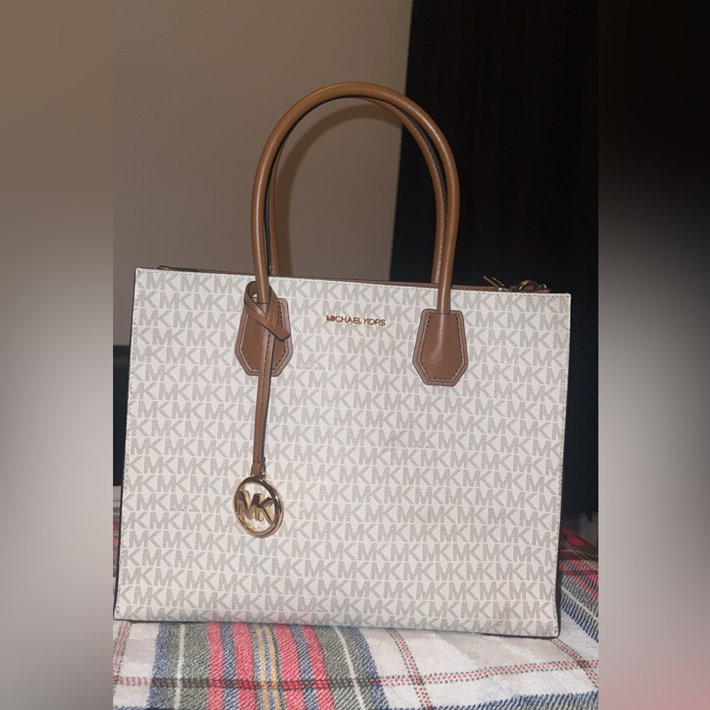 Michael Kors Mirella Medium Logo Tote Bag - Gem